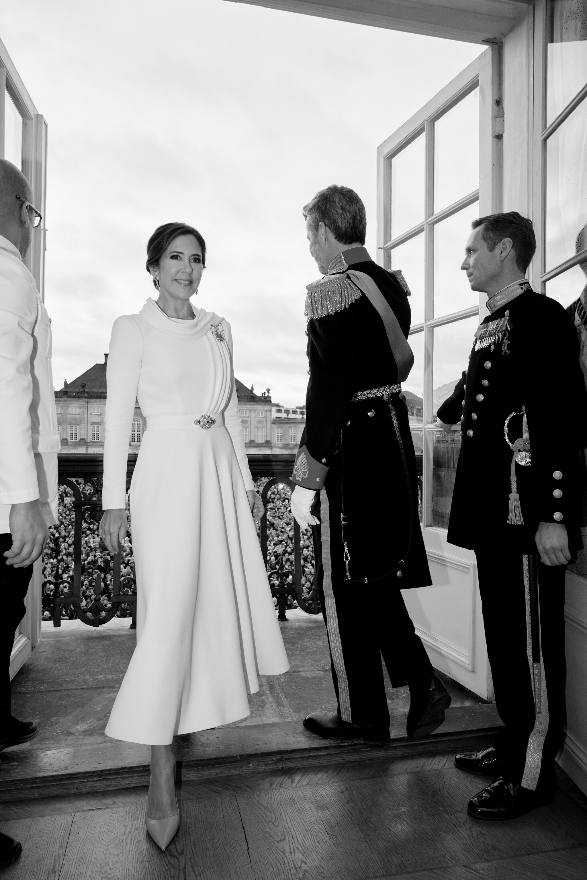 Koningin Mary laat zien hoe zuinig ze is (en niet iedereen is enthousiast)