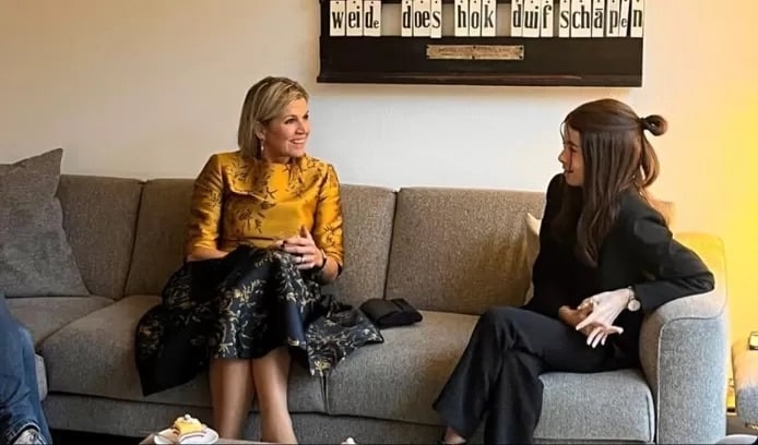 Nét zo'n tijdloze trenchlook als Máxima, maar dan voor een prikkie ...