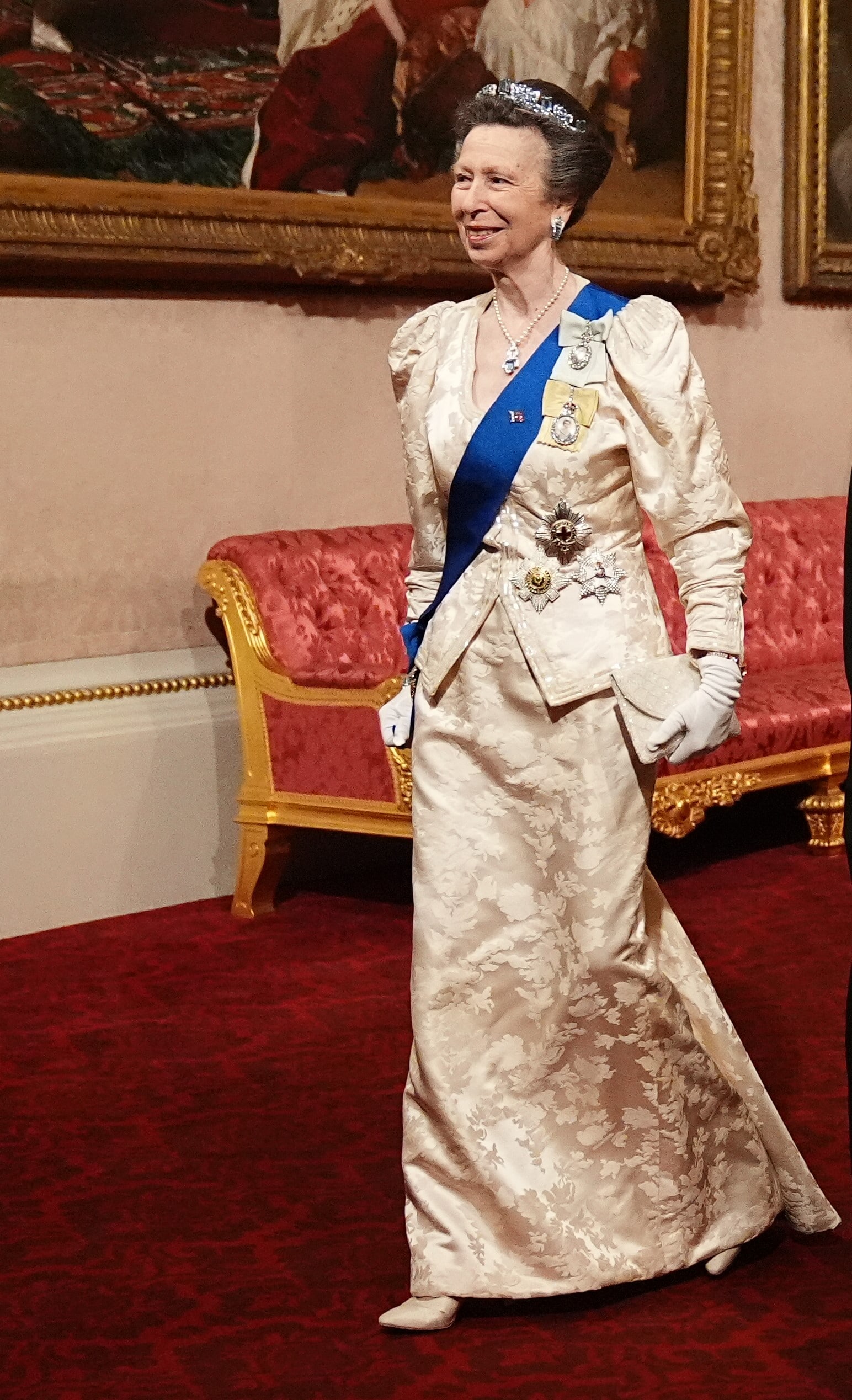 Hoe de Britse prinses Anne (74) het verrassende stijlicoon van Gen-Z ...