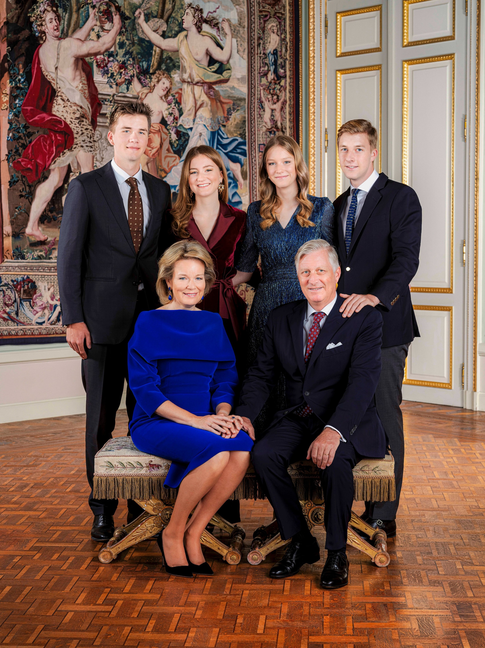 Koningin Mathilde en haar dochters zijn al helemaal in kerststemming
