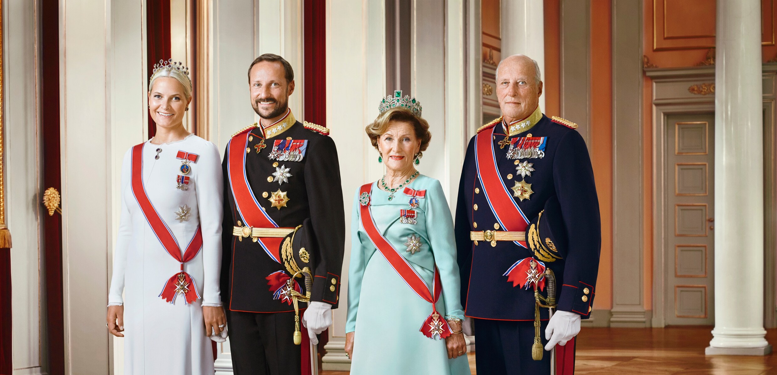 Het raadsel van de kerstkaart van de Noorse royals | Libelle