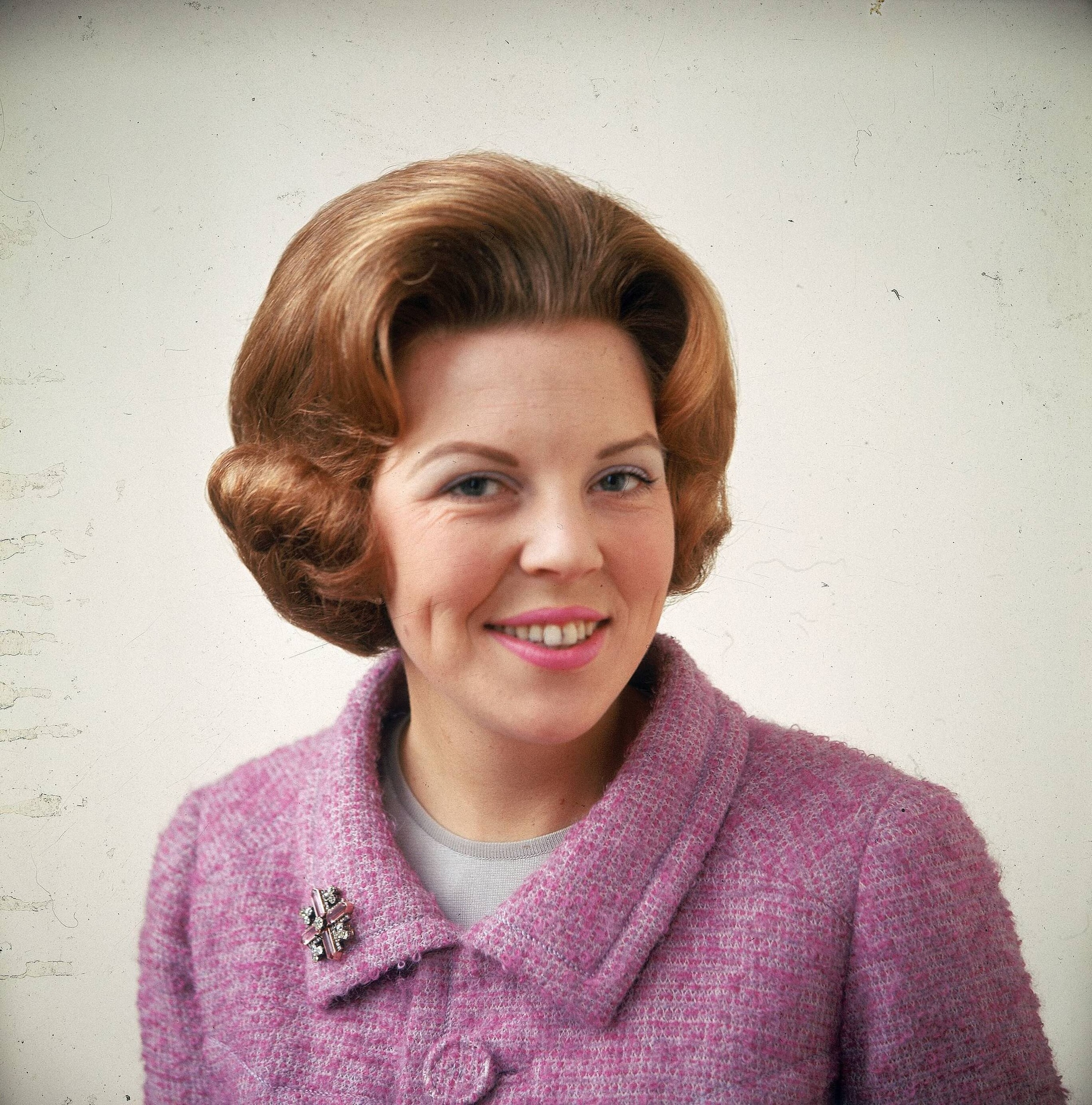 Prinses Beatrix: 87 jaar koninklijke kuiltjes en appelwangetjes van ...