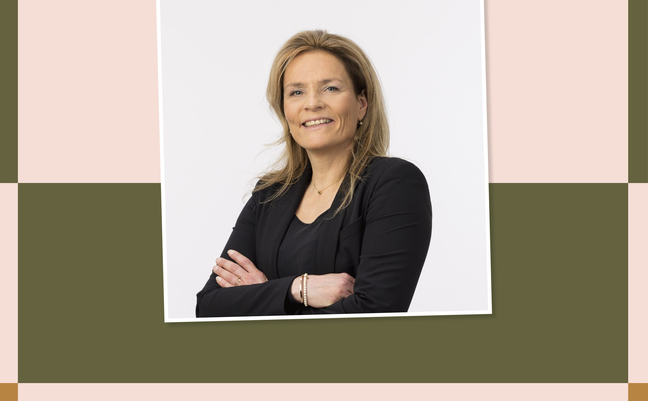 Huisarts Alja (51) sluit zich 50 uur op in een glazen spreekkamer: “Er ...