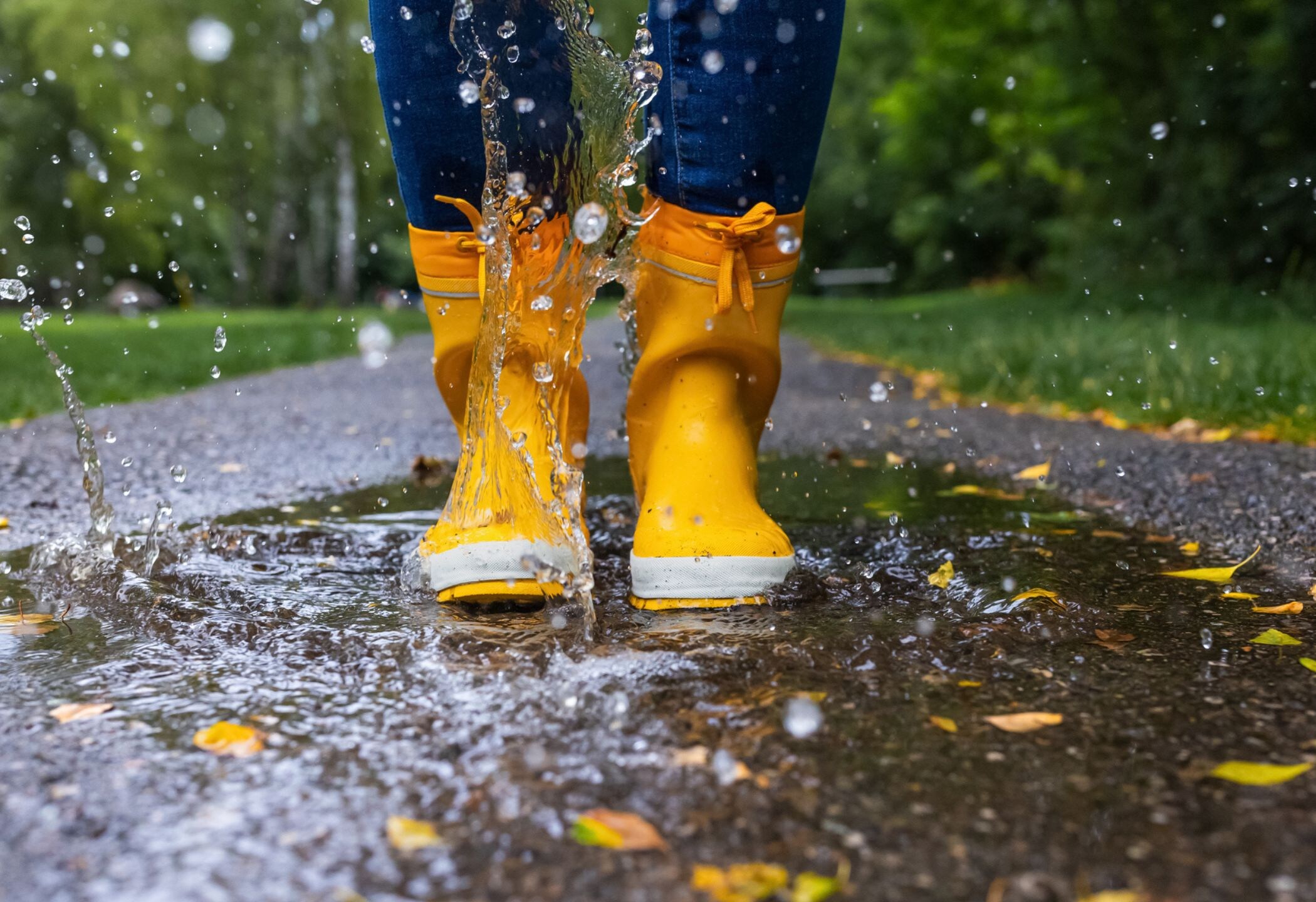 3 redenen waarom wandelen in de regen zo gezond is | Libelle