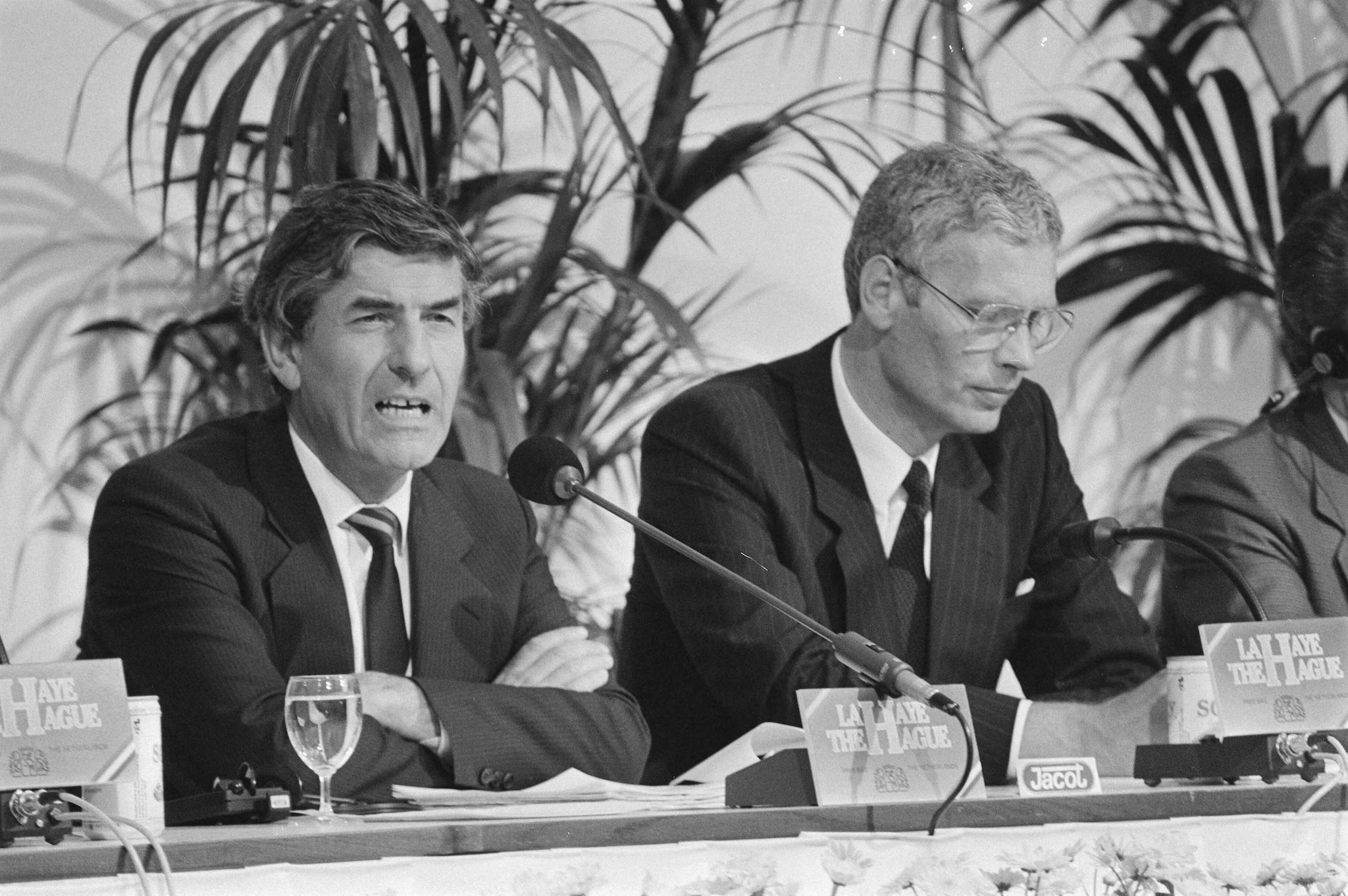 Oud-minister Hans van den Broek, de vader van prinses Marilène, is ...