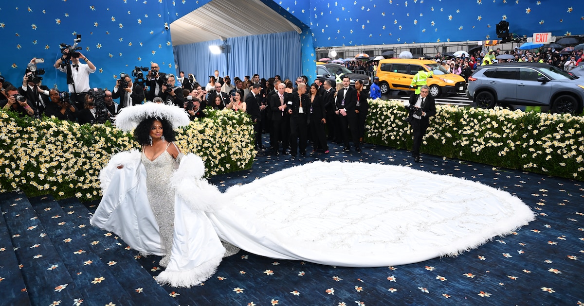 Diana Ross ‘wint’ het Met Gala 2025 met haar spectaculaire jurk | Libelle