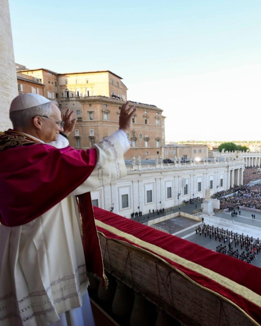 Witte rook boven het Vaticaan: dít is de nieuwe paus
