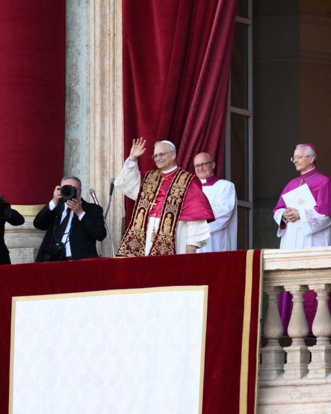 Witte rook boven het Vaticaan: dít is de nieuwe paus | Libelle
