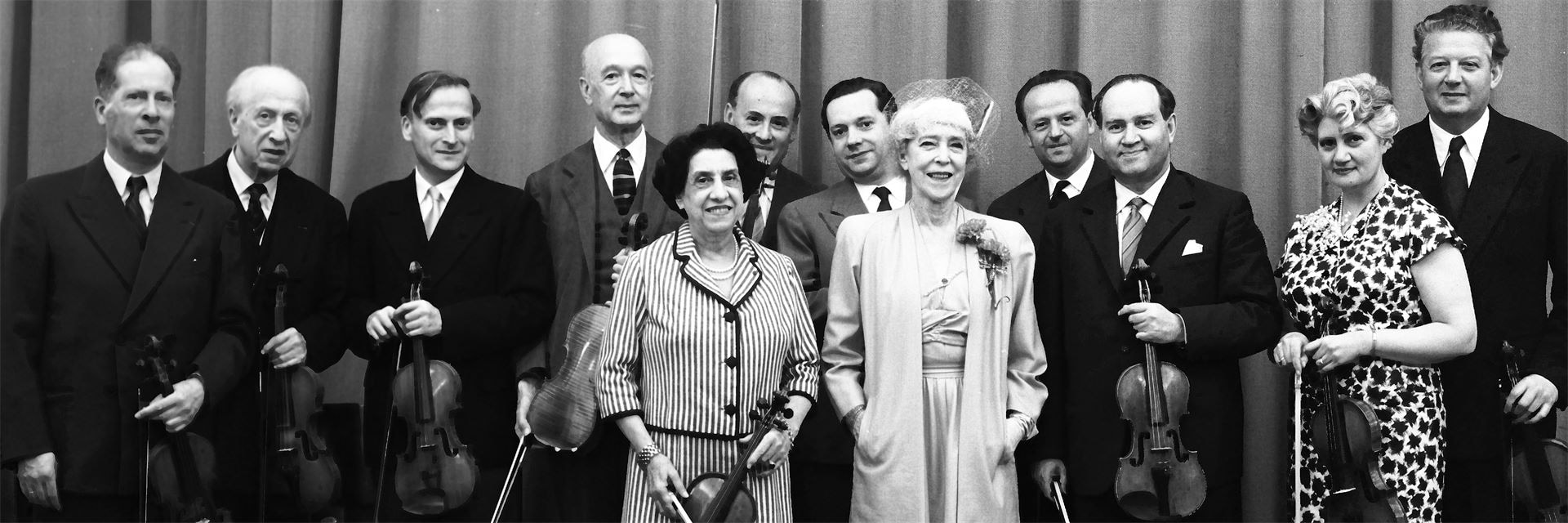 Koningin Mathilde van België laat zien hoe royal glamour eruitziet ...