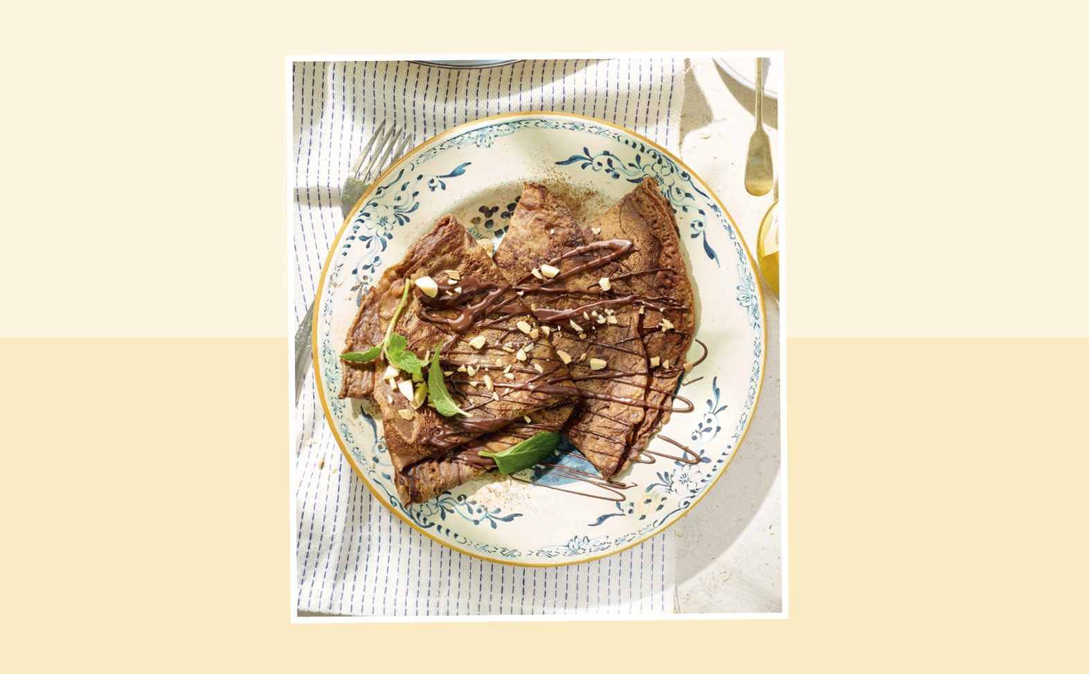 Recept: Franse chocoladecrêpes met geroosterde amandelen