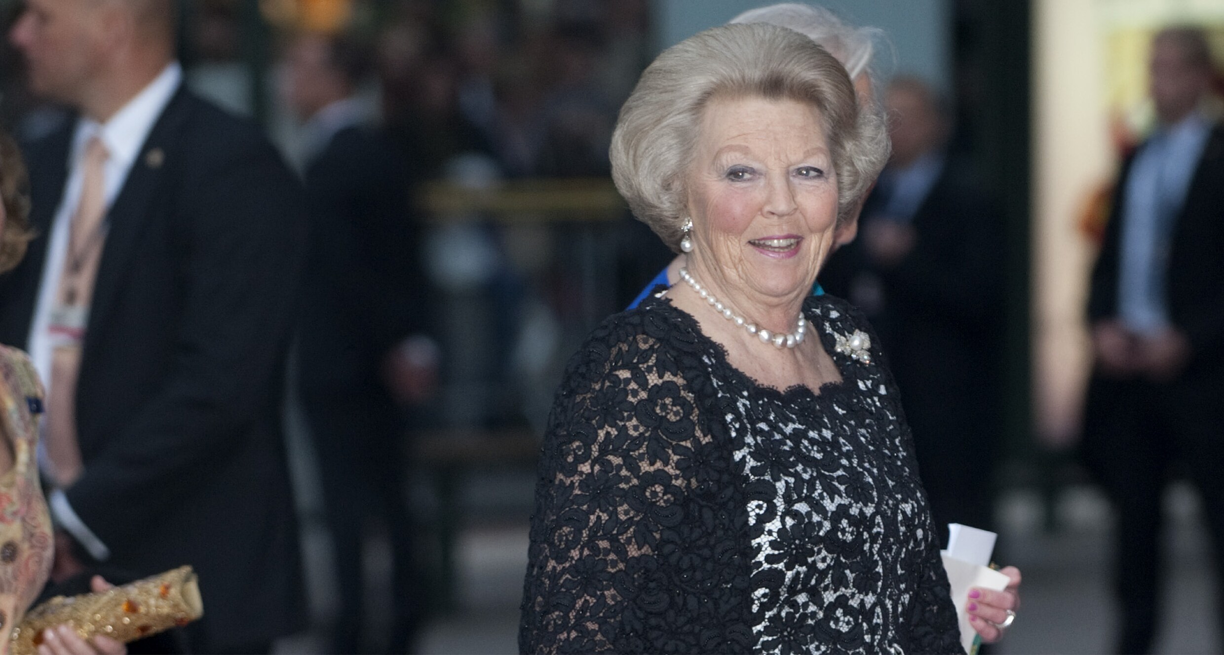 Deze rodeloperlook van prinses Beatrix heeft een lange geschiedenis ...