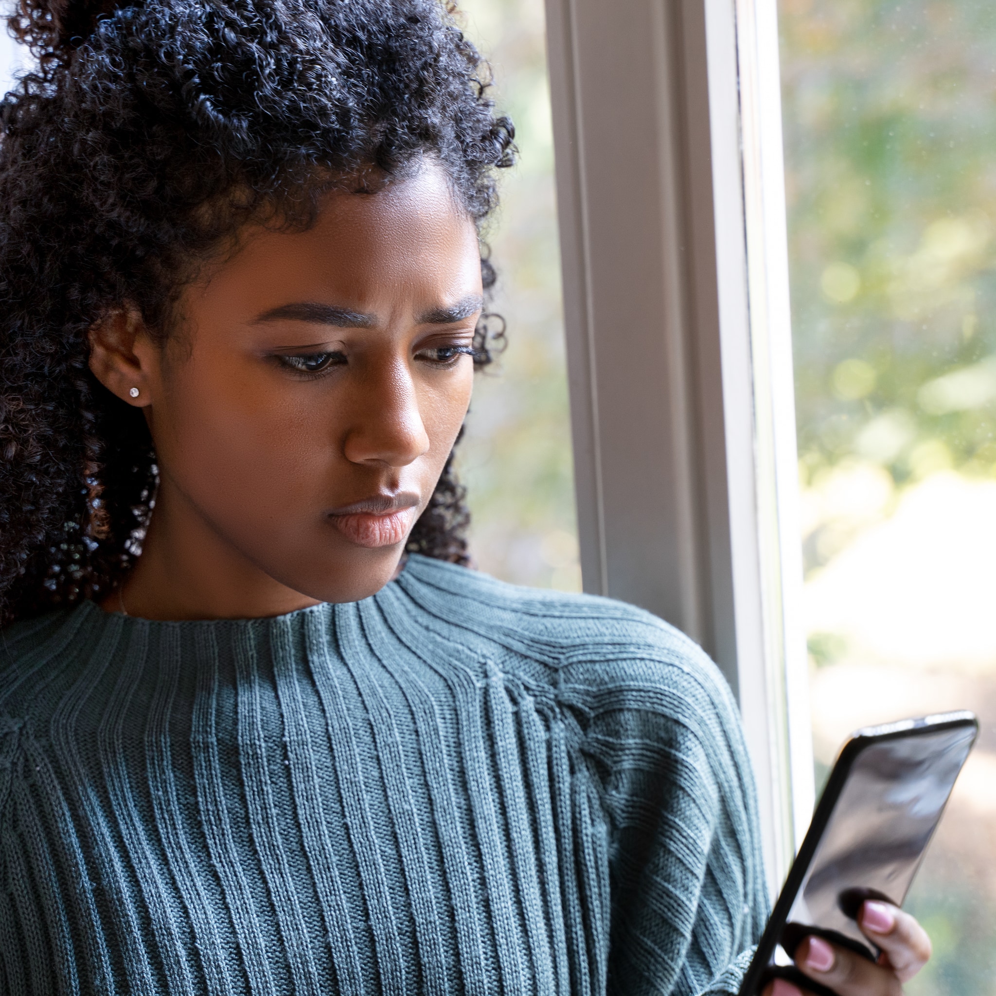 1 op de 5 Nederlanders trapt in online oplichting, híer moet je (zeker ...