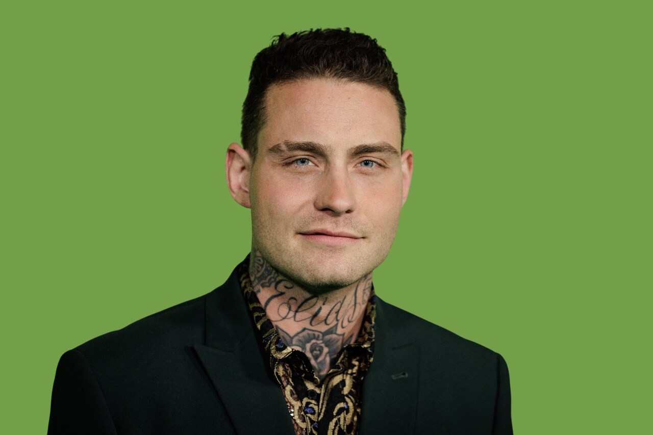 Douwe Bob vertrekt met zijn gezin uit Nederland: ‘Op advies van de ...