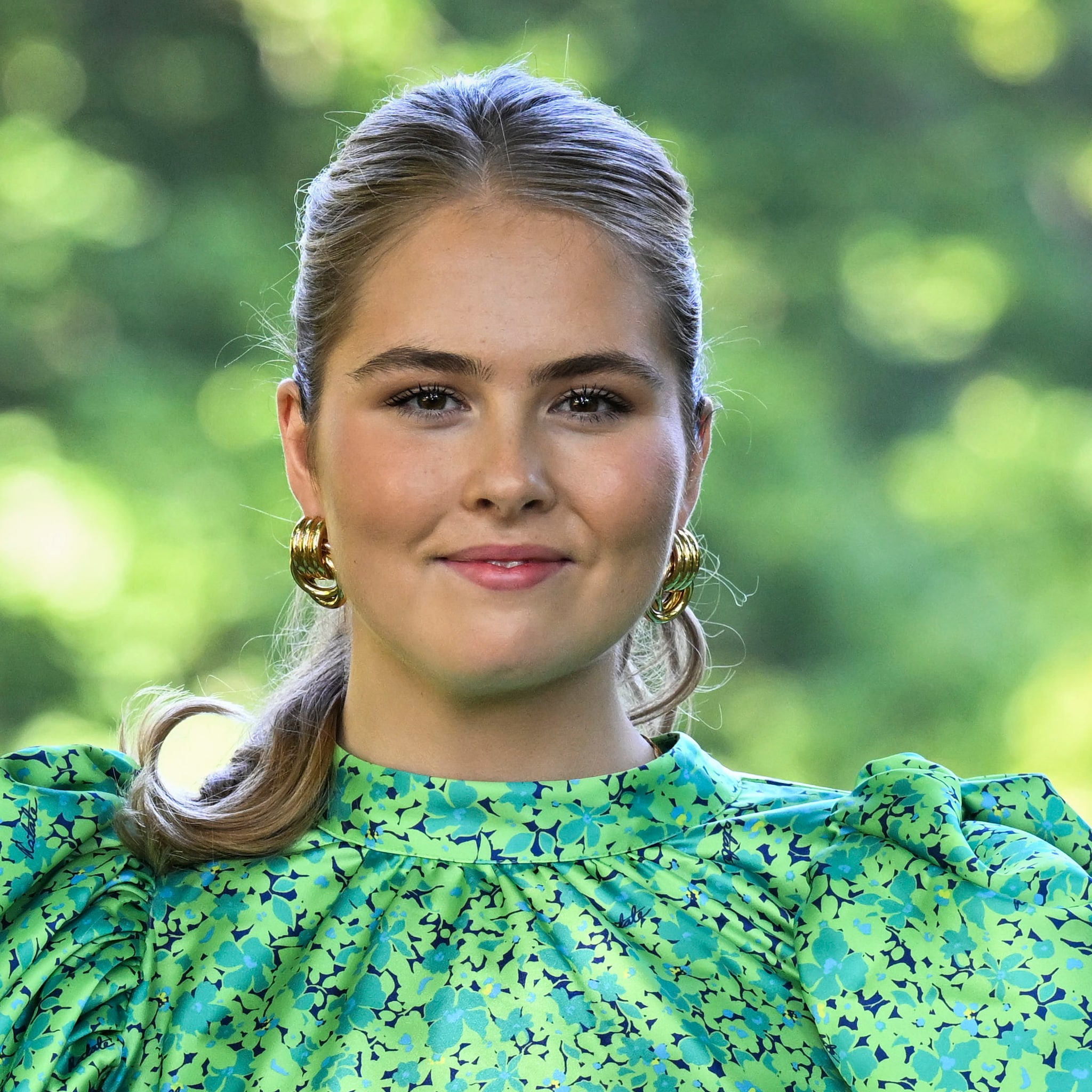 Drie prinsessen, één kroon: een documentaire over Amalia, Alexia en Ariane