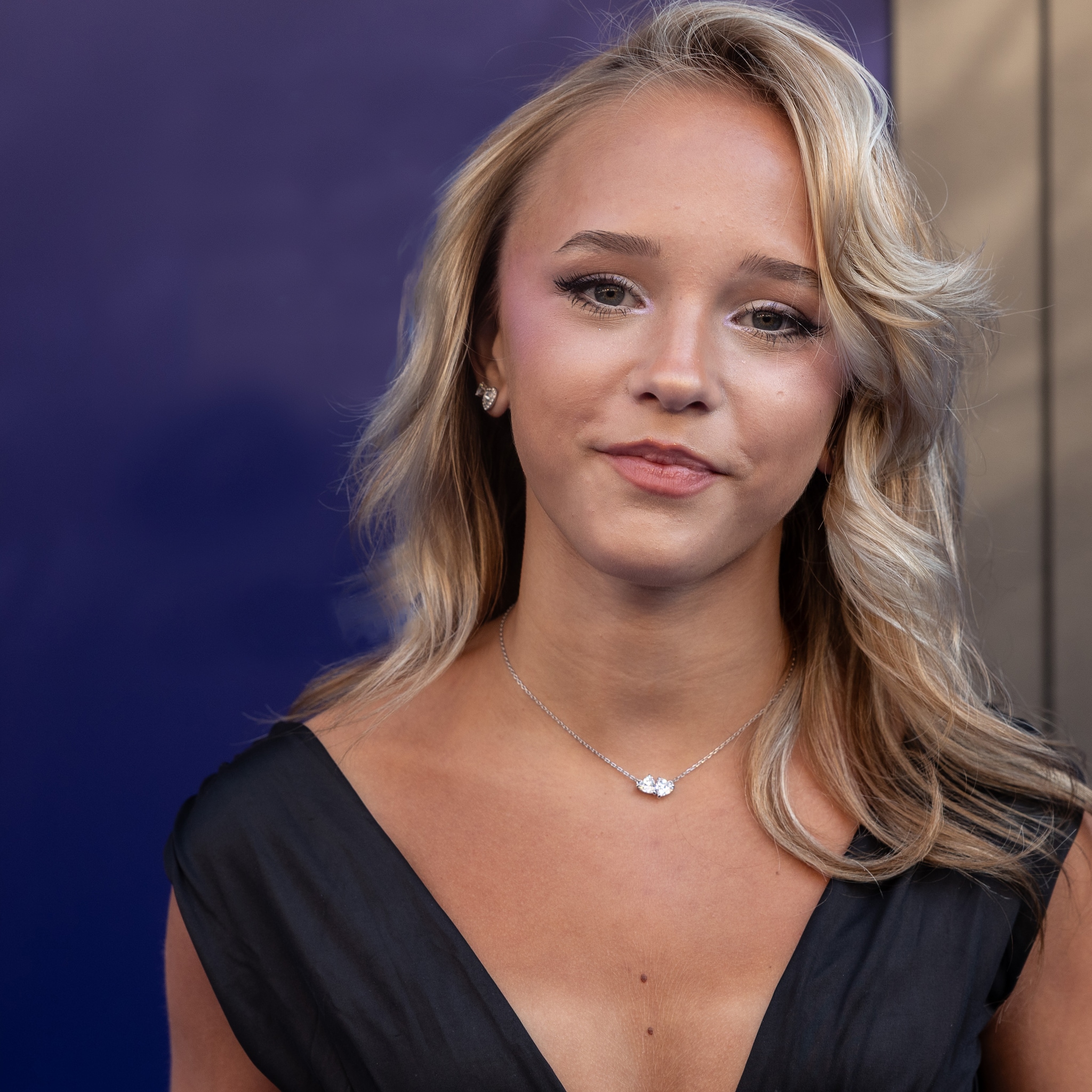 Zangeres Emma Kok (17) is woest op het ziekenhuis: ‘Ik voel me boos en ...