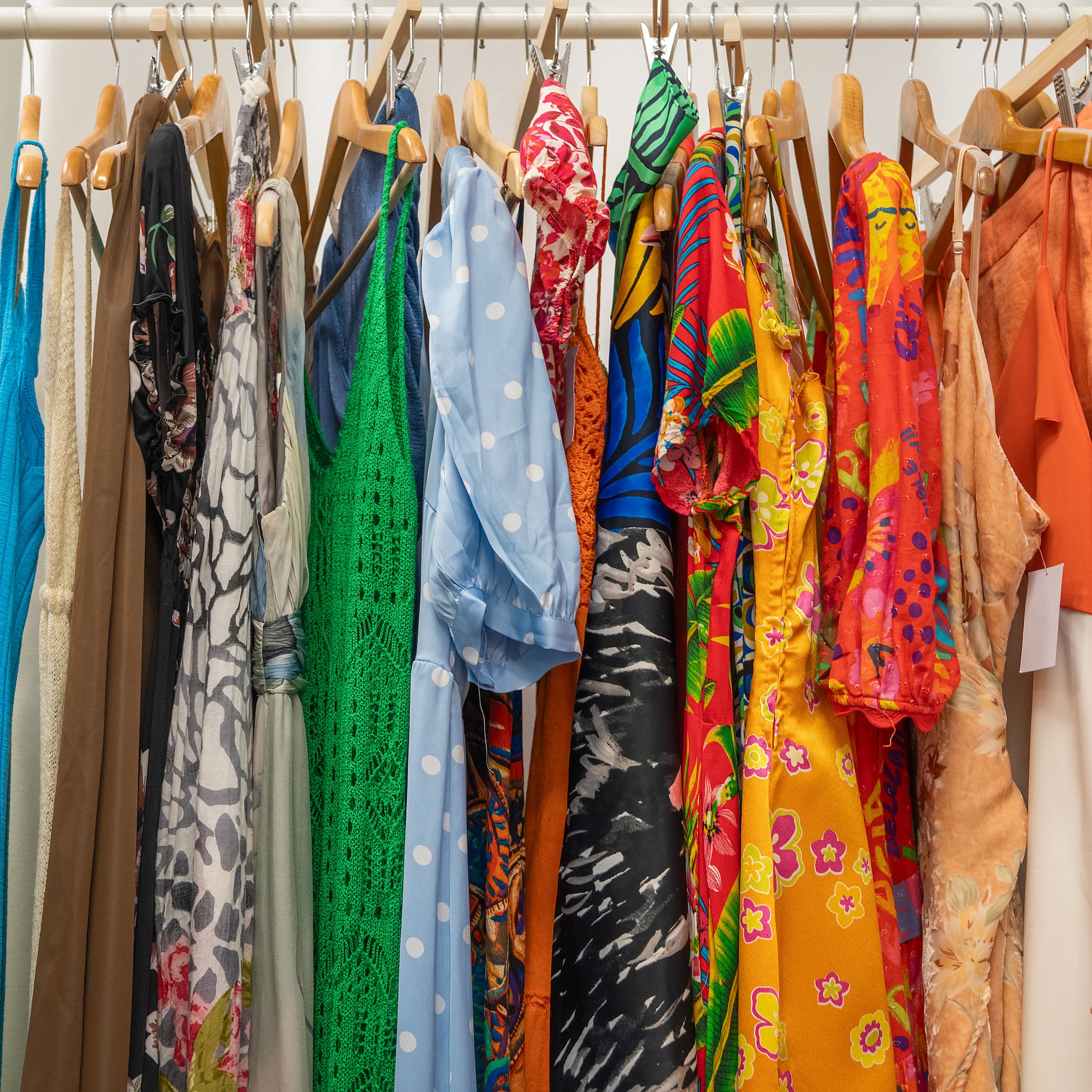 Maatje te groot gekocht? Zo laat je je kleding (bewust) krimpen in de was