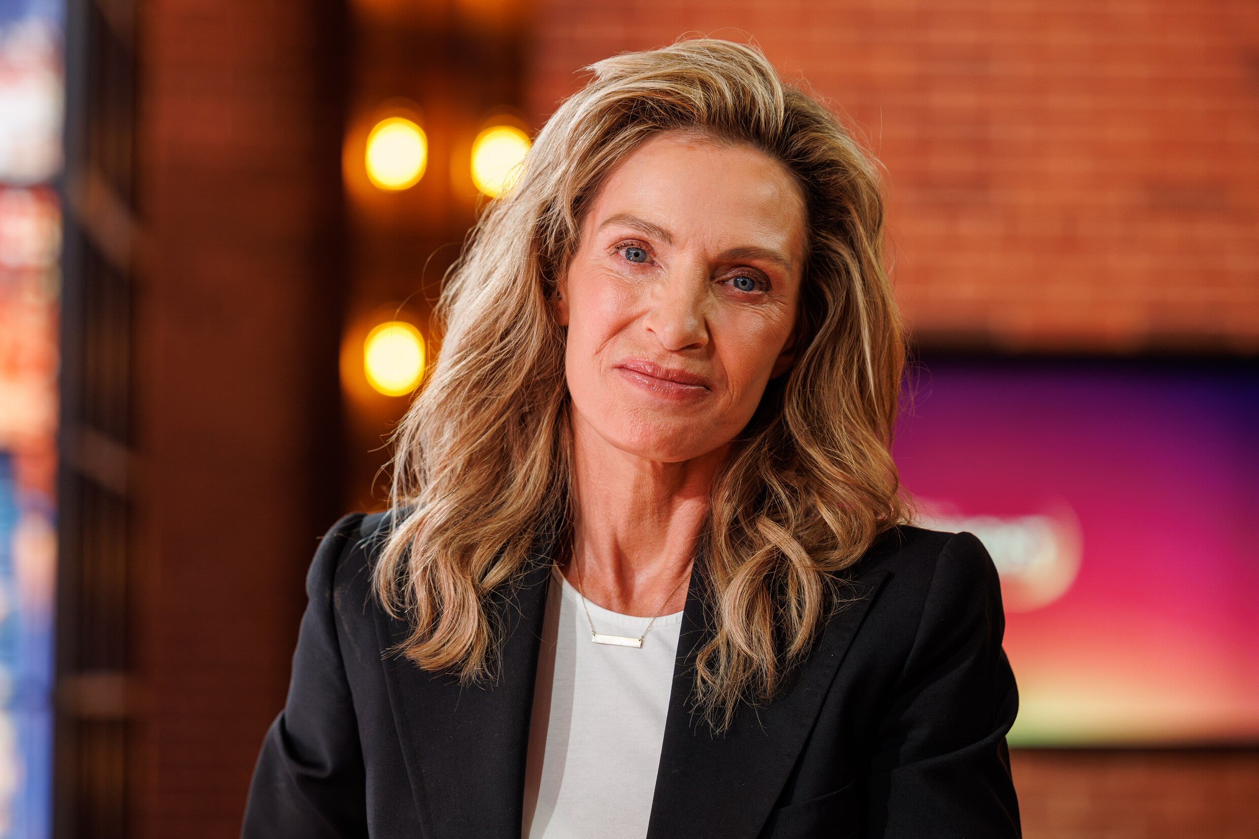 Bizar: zó ging Astrid Holleeder onherkenbaar de straat op | Libelle