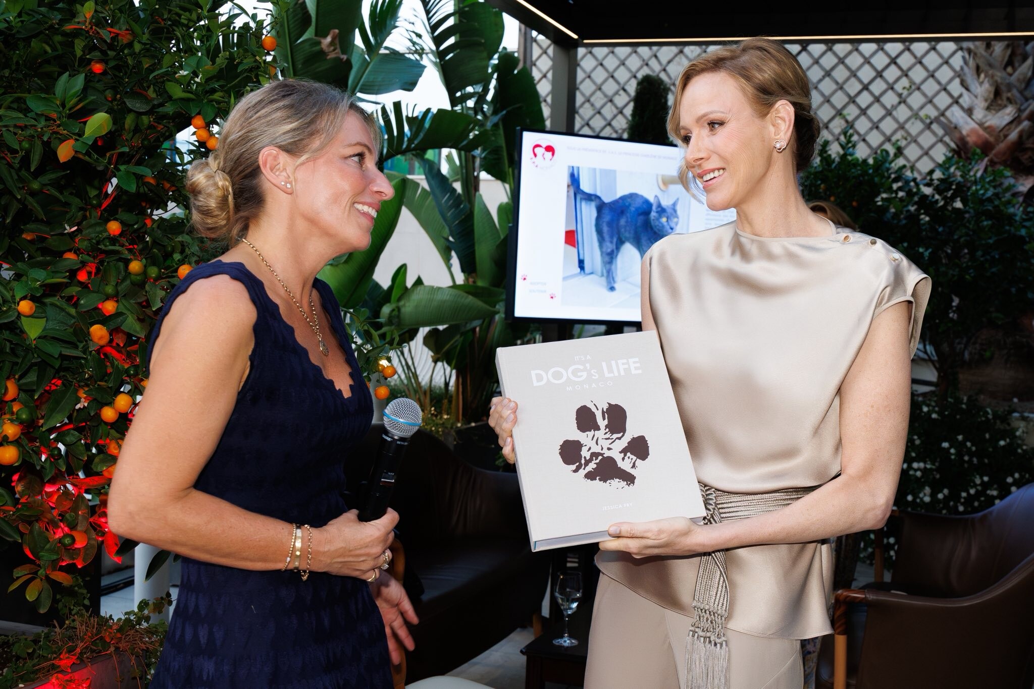 Prinses Charlene van Monaco: vier keer anders, vier keer très elegant ...