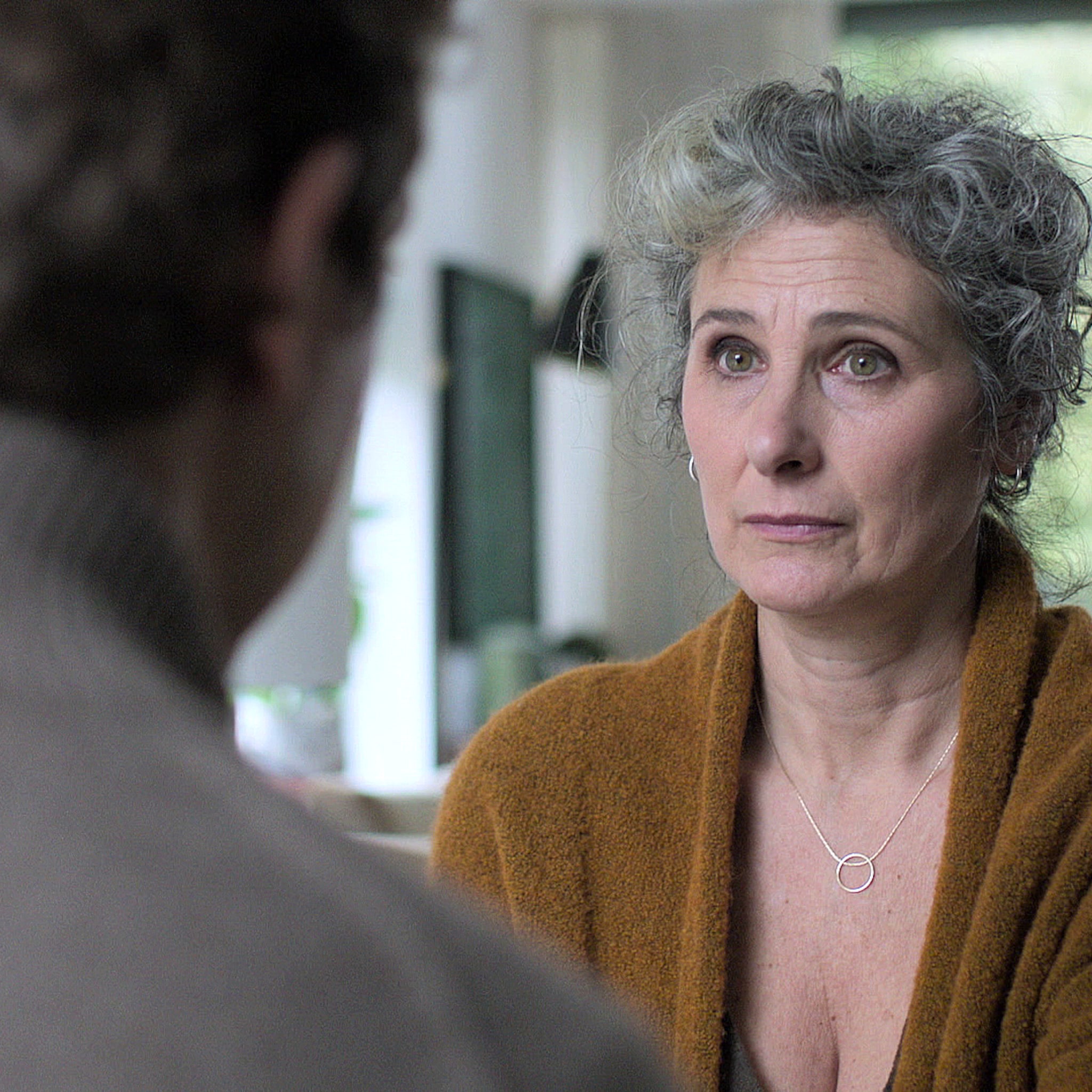 Olga Zuiderhoek woont sinds ze weduwe is met vriendinnen