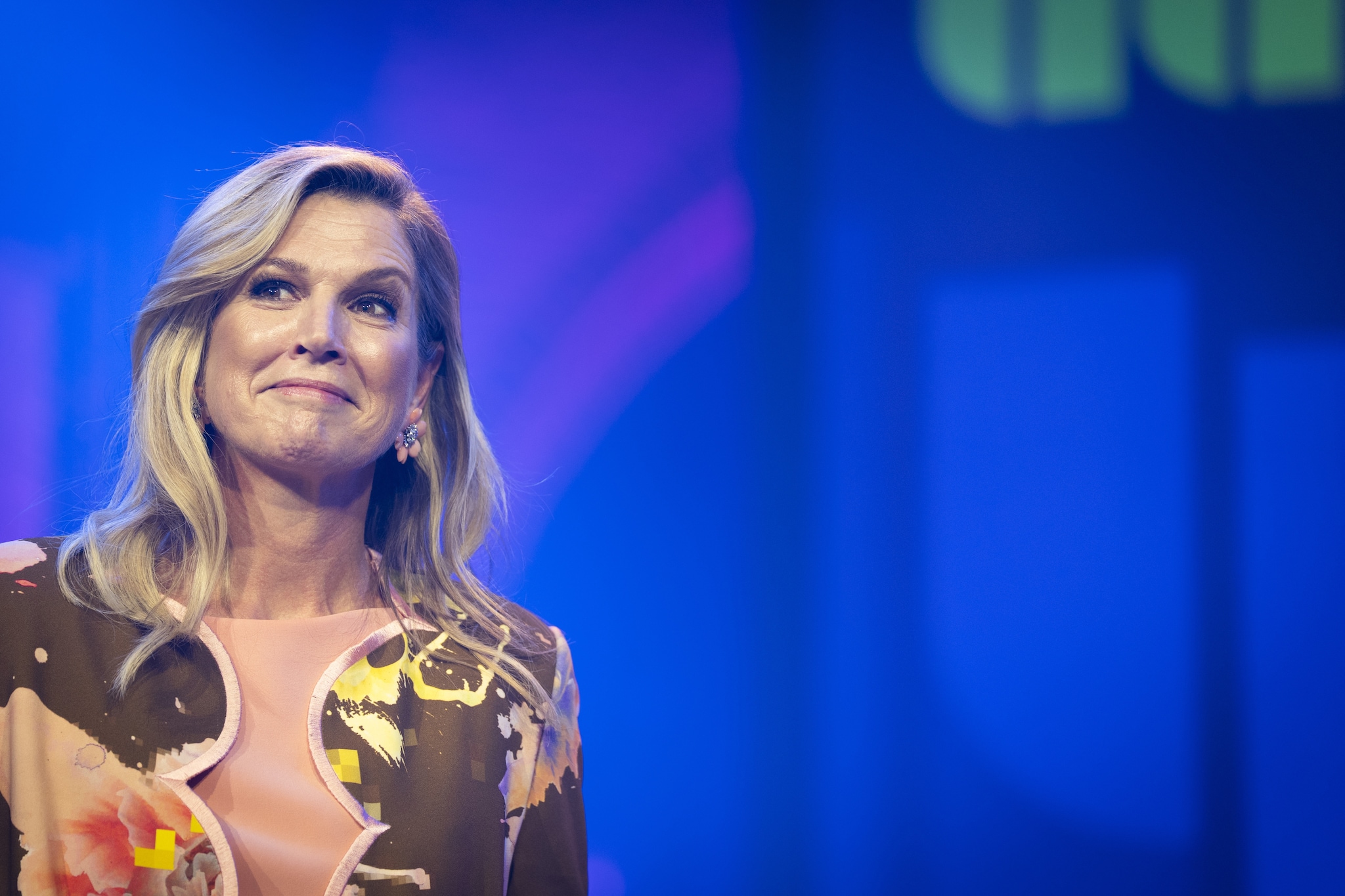 Koningin Máxima opent de Dutch Design Week in een toepasselijke look