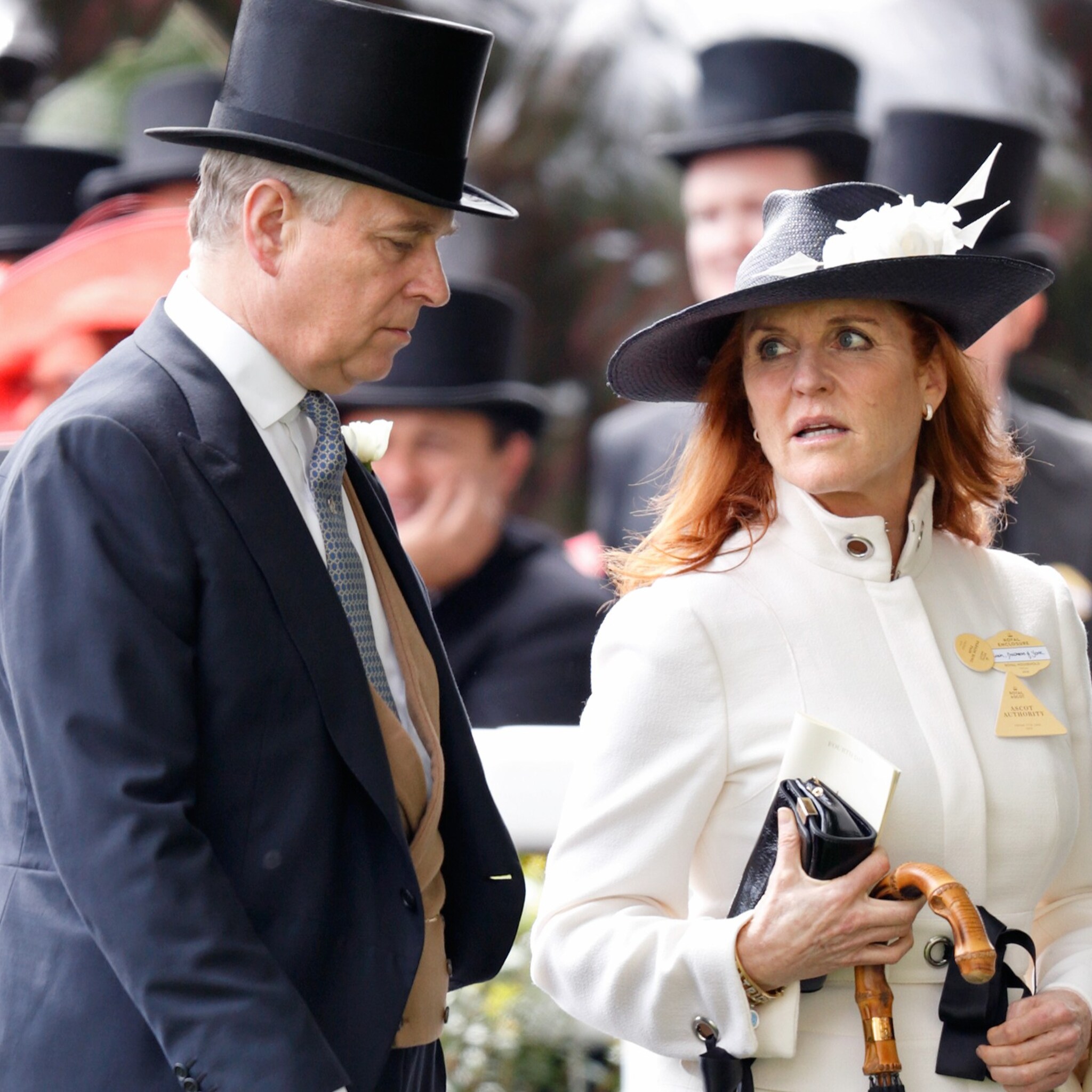 Prins Andrew geeft al zijn titels op, Sarah Ferguson is geen hertogin meer