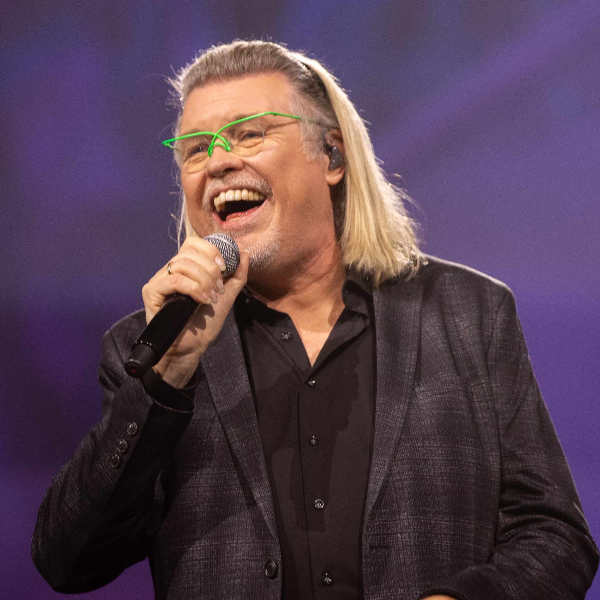 Na 35 jaar nemen ‘GTST’-kijkers emotioneel afscheid van Laura ...