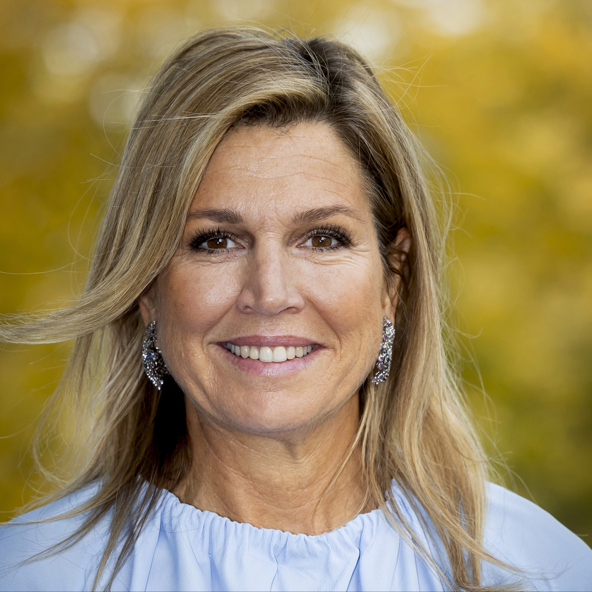 Máxima in Suriname: van zonnig geel via bruin naar een groene sari (die ...