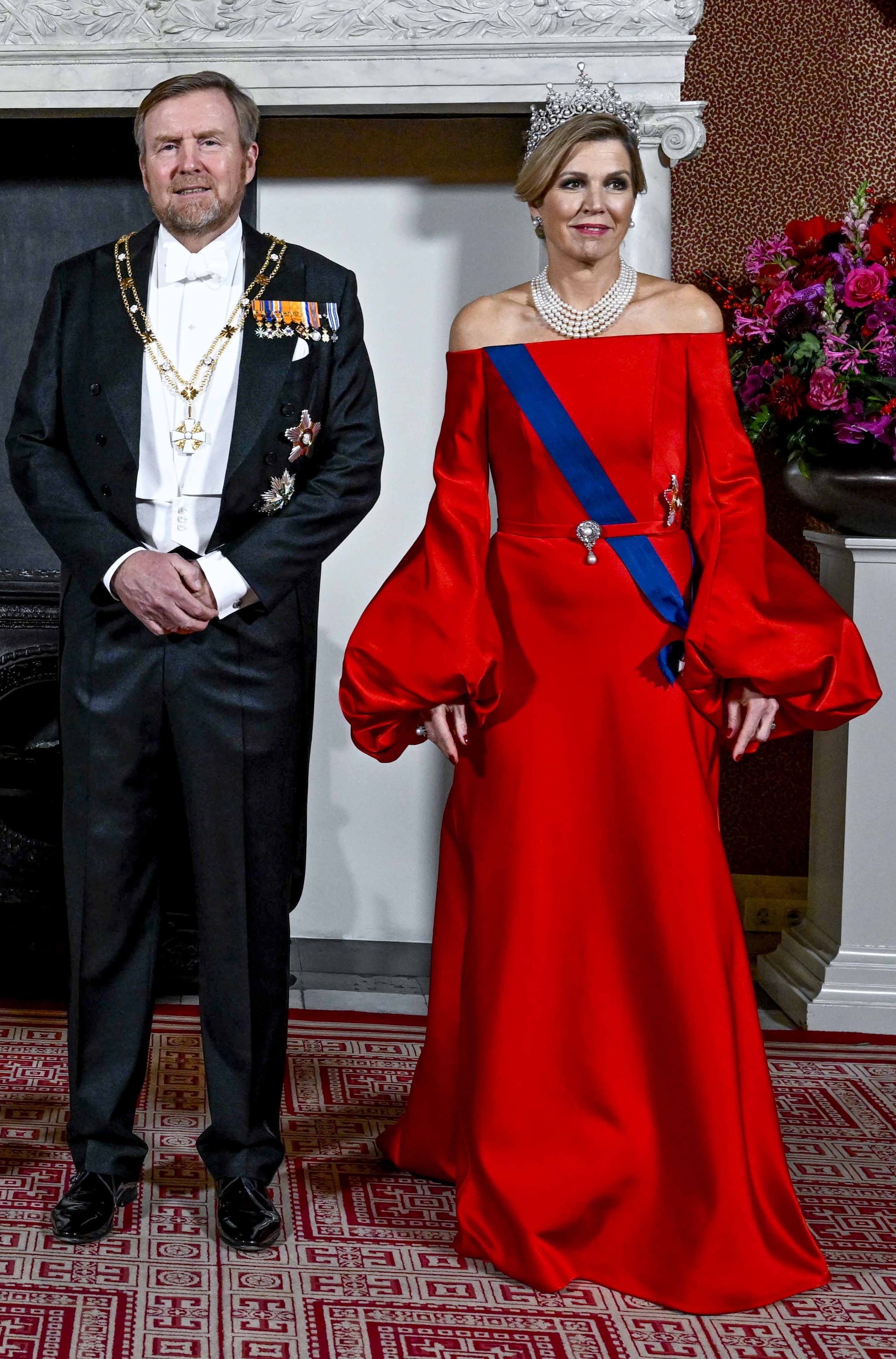 Koningin Máxima in Claes Iversen, prinses Amalia in Jenny Packham: pláátje