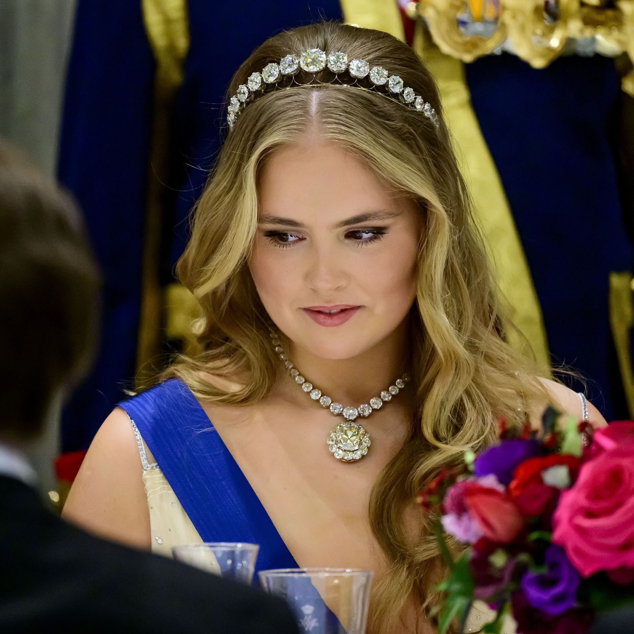 DIY: zo maak je een feestelijke strik van papier