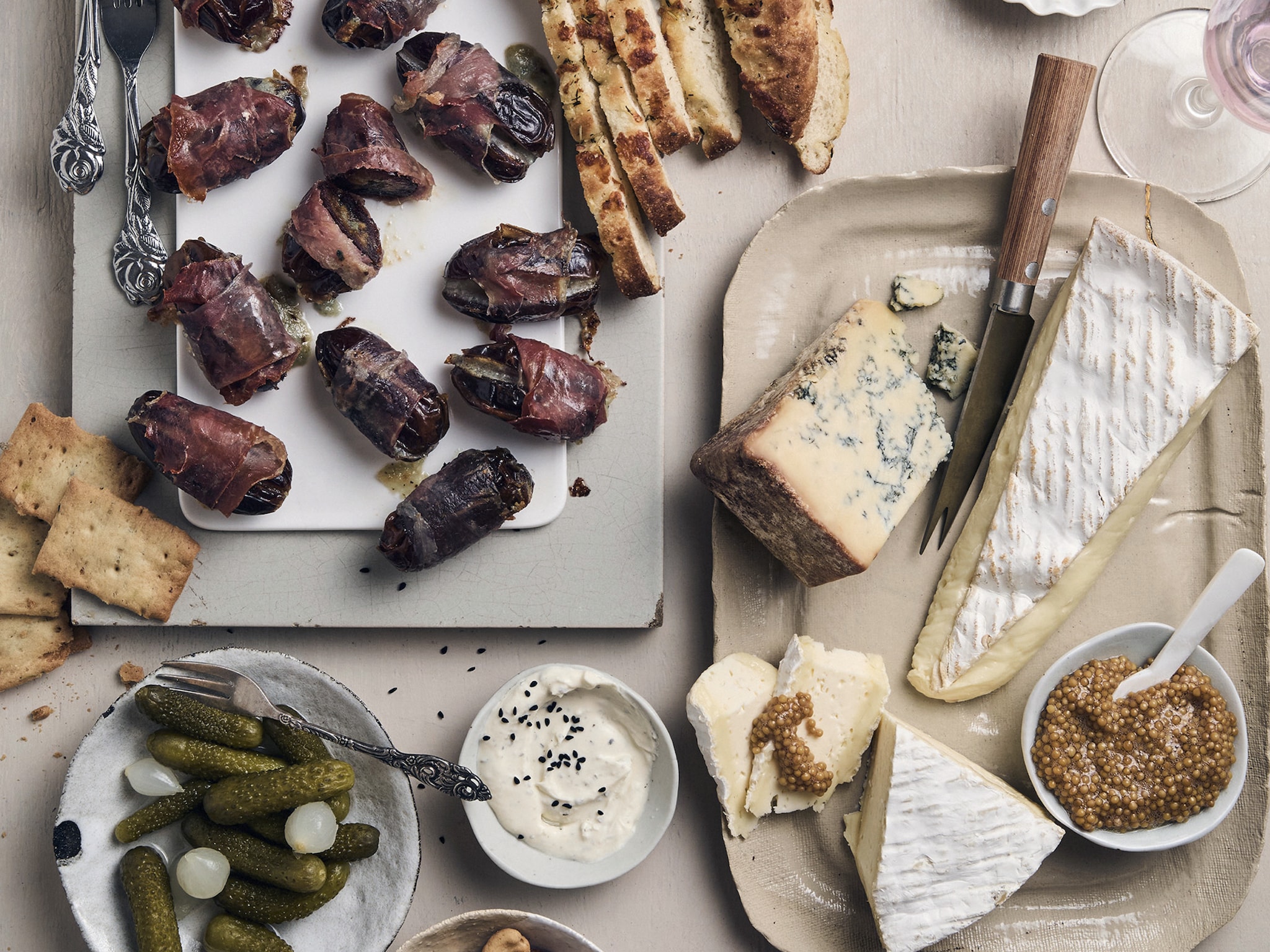 Happy new snack: borrelplank Kaas & Comfort