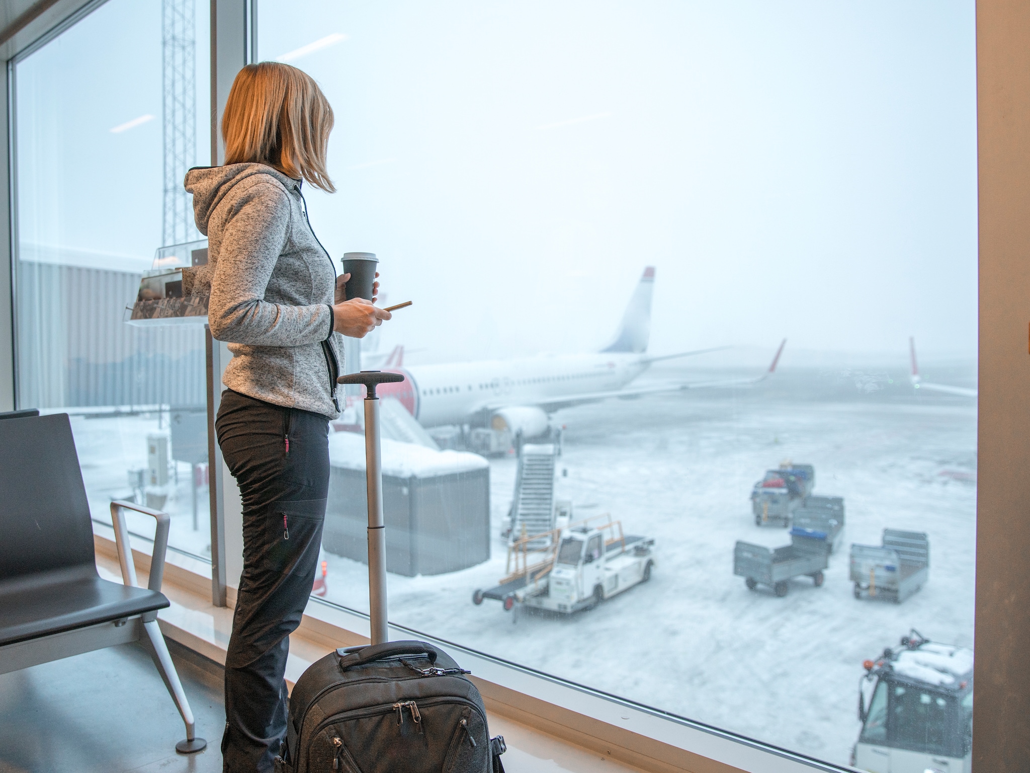 Annelies (44) is gestrand in het buitenland vanwege de sneeuw: “Ik heb ...