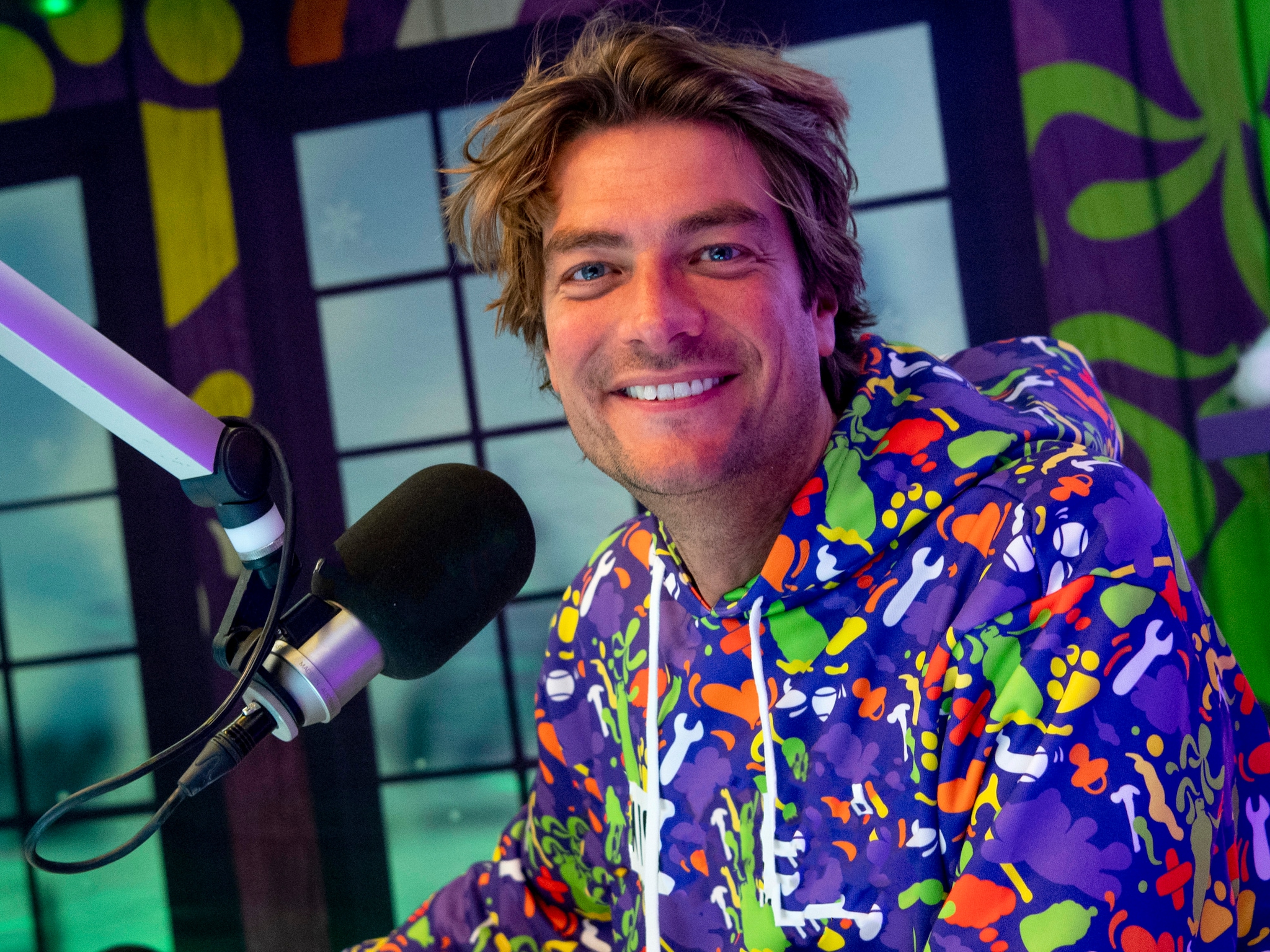 Frank Dane is terug op de radio na het overlijden van zijn broer Robert ...