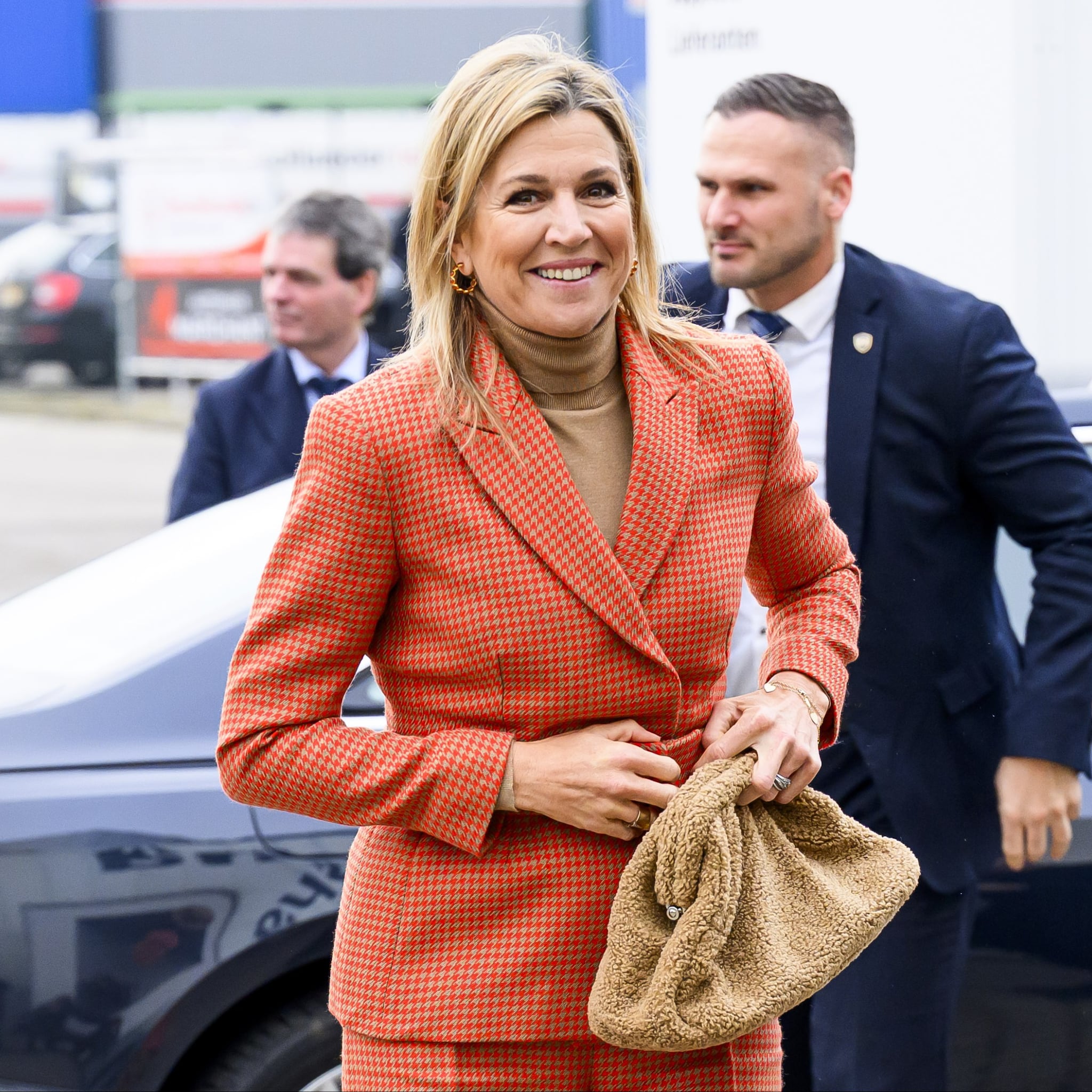 Koningin Máxima is een gouden ‘Dancing Queen’ in Claes Iversen