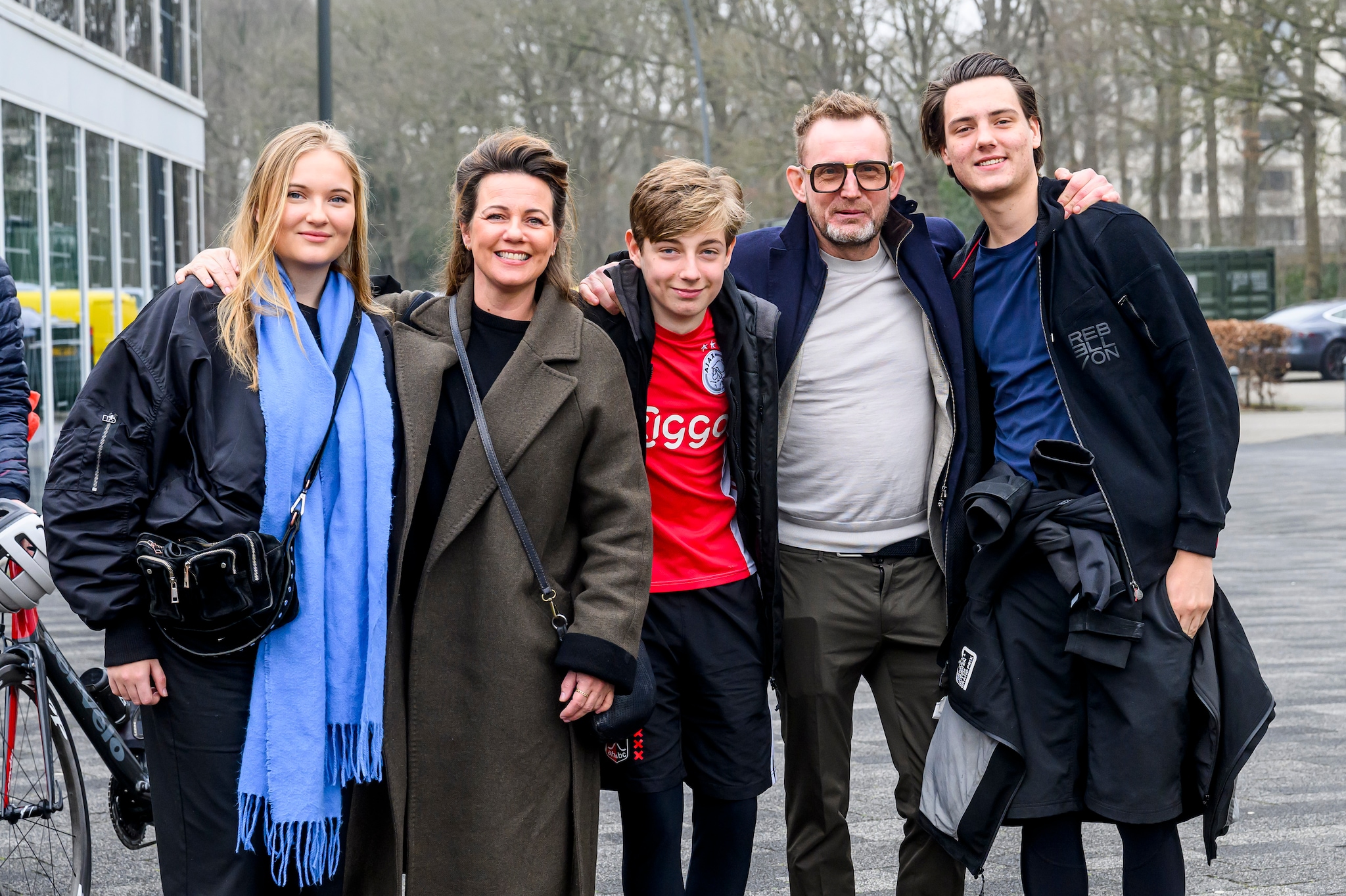 Dít weten we over Bernhard en Annette: de prins met de moeilijke bril ...