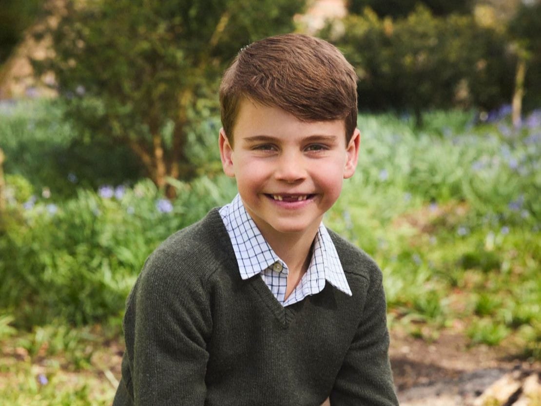 Lief en stout: jarige prins Louis is de mascotte van de Windsors