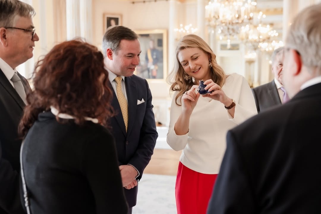 Waarom Stéphanie en Guillaume van Luxemburg wel wat opwinding kunnen ...